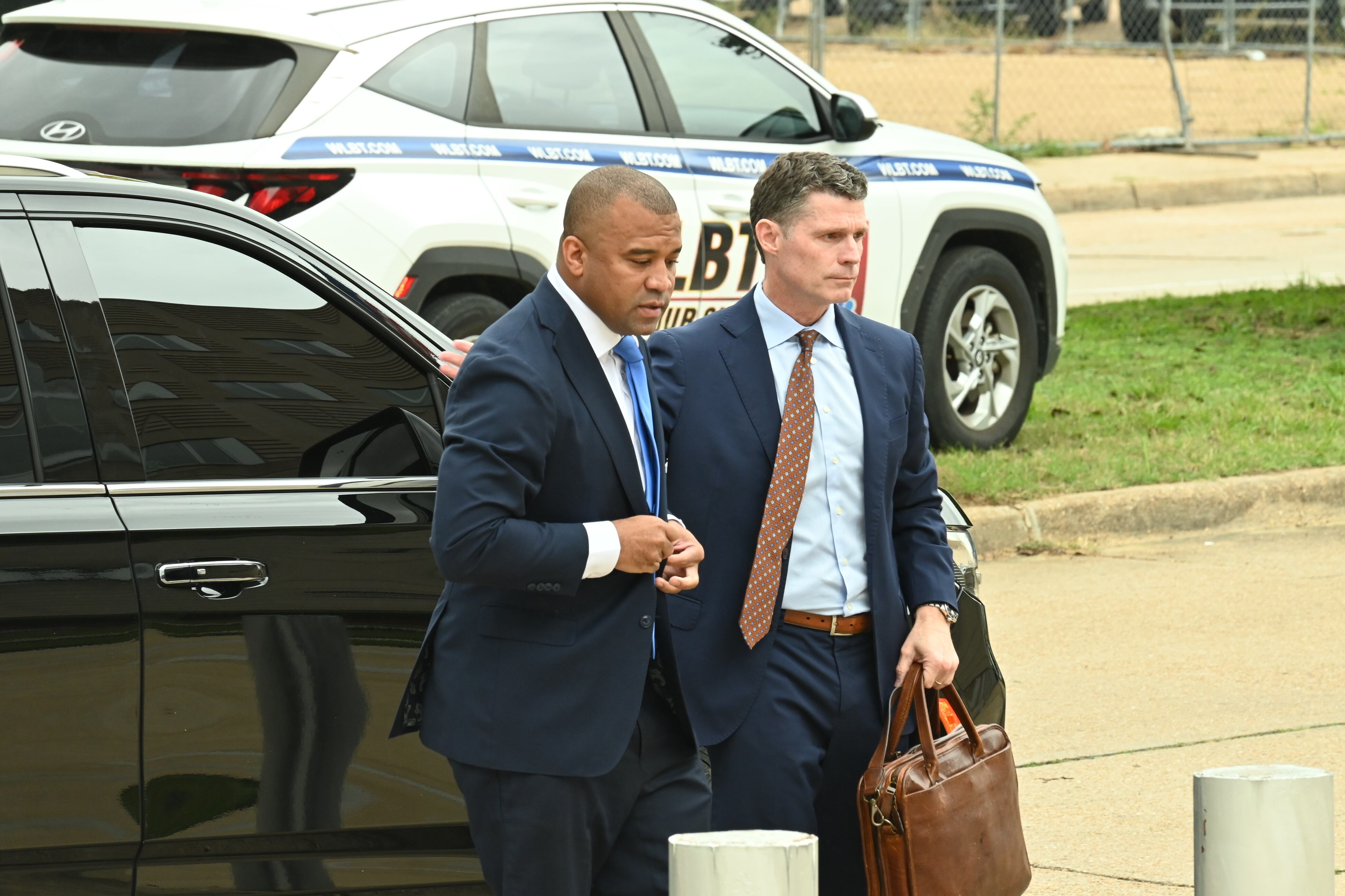 Owens fights judge’s order sealing case documents in Jackson bribery case