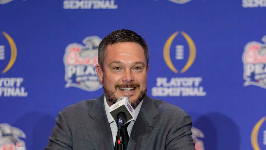 Dante Moore’s NFL decision shakes up Oregon’s national championship odds