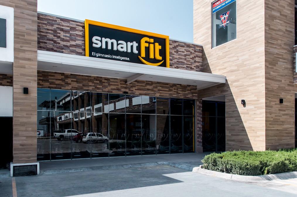 SmartFit recua forte e toca mínima desde agosto do ano passado