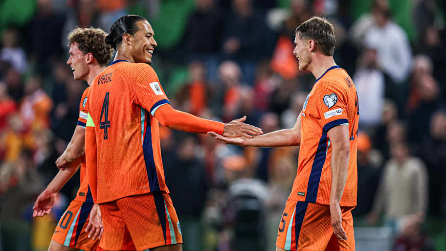 Barcelona target Premier League defender after admitting former player ...