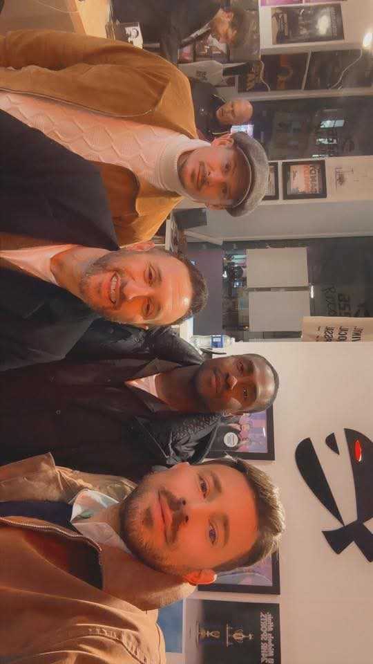 Blue: Beloved noughties boyband Blue pose with fans at Glasgow record ...