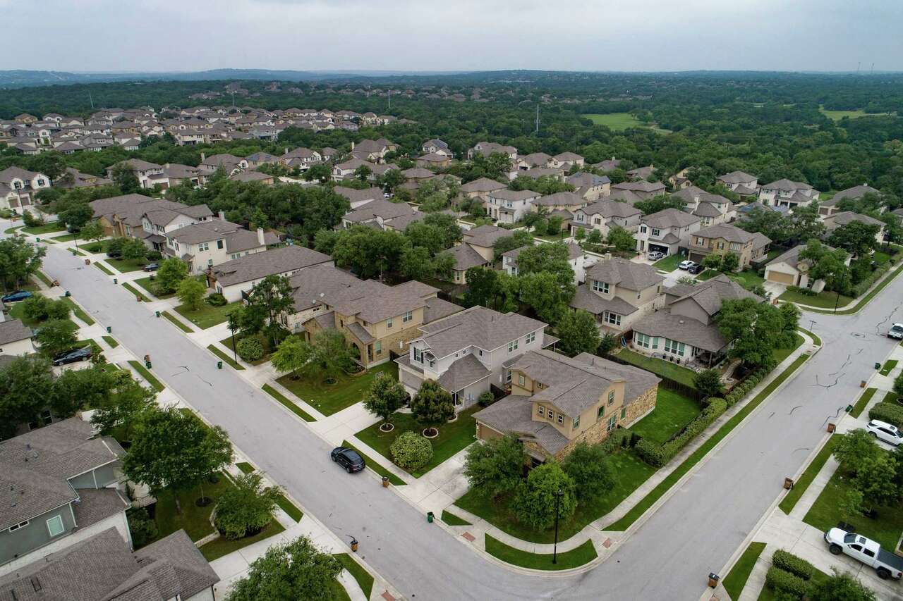 Central Texas housing market saw slight uptick at year's end