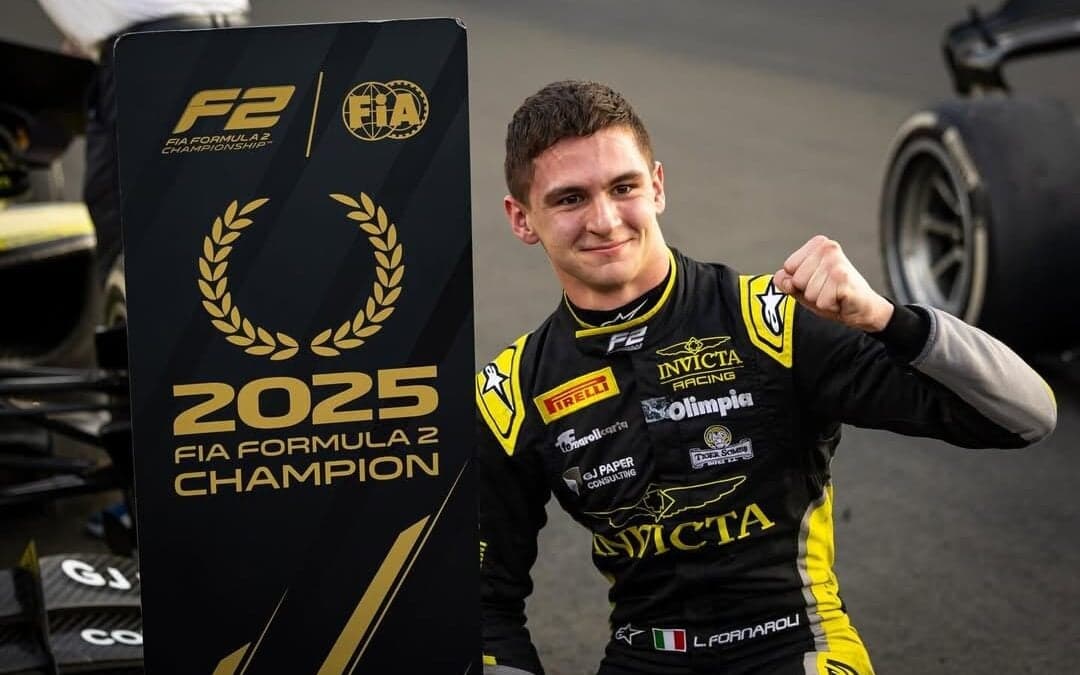 McLaren confirma campeão da F2 como piloto reserva para temporada
