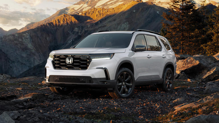 Honda drops four big Pilot lease deals this January