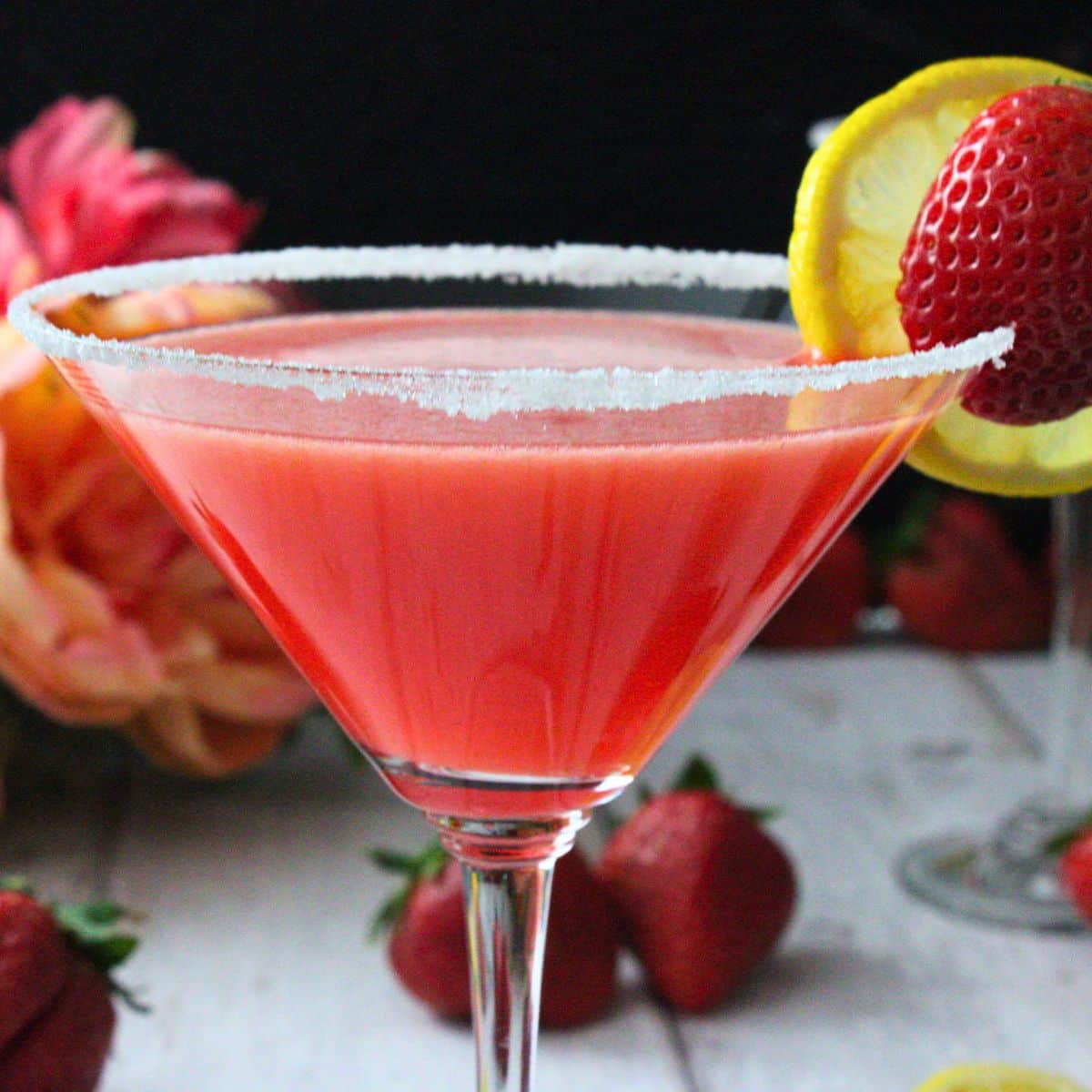 Strawberry lemon drop martini: The perfect spring & summer drink!