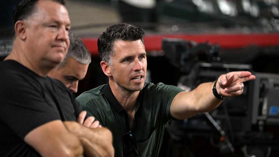 Buster Posey has a shiny new trade chip as SF Giants sign top ...