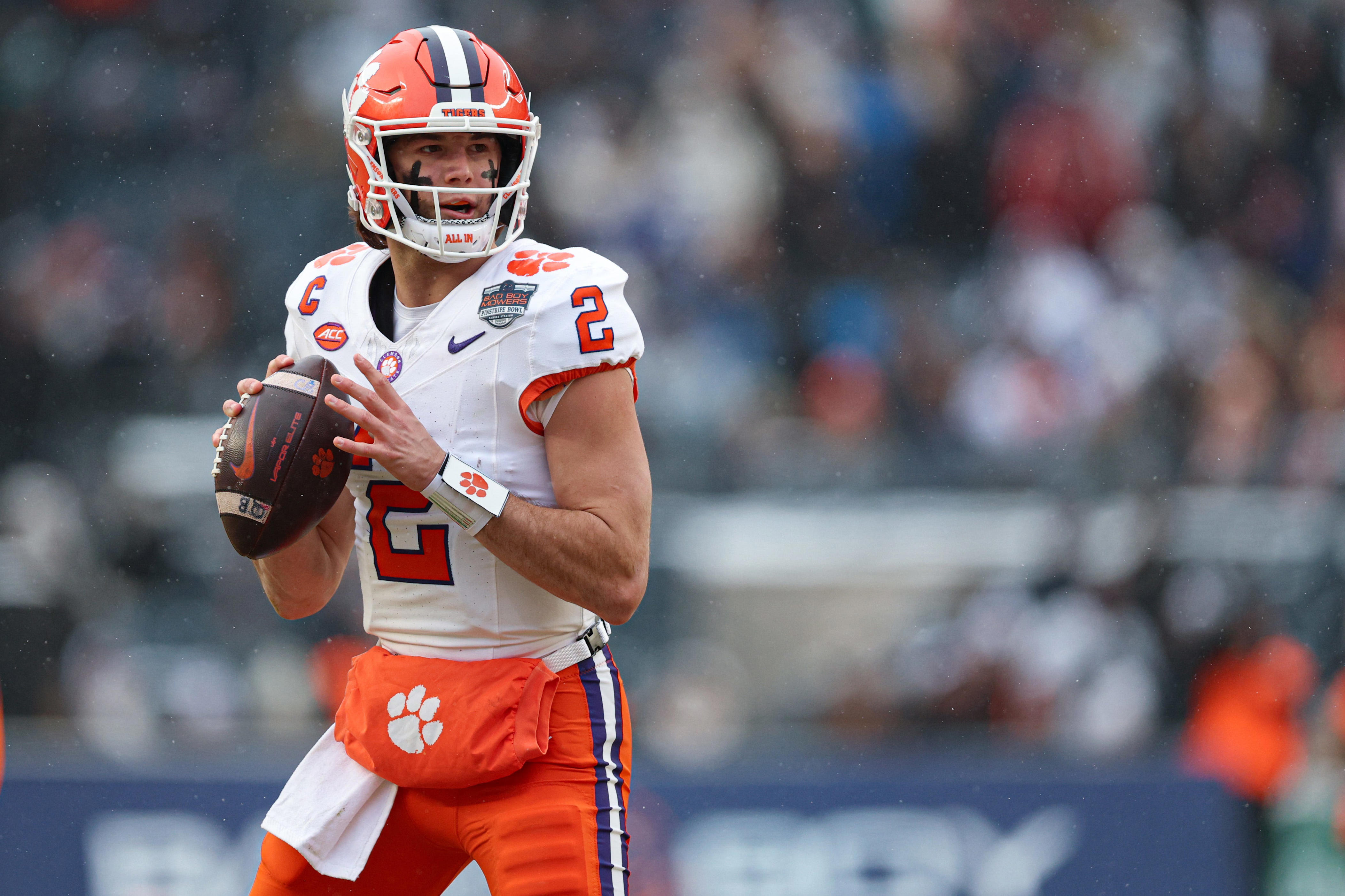 Former Clemson quarterback Cade Klubnik thanks fans in farewell
