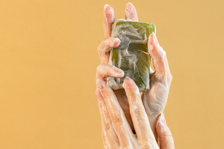 Sultana of Soap Lush wangi apa? Ini notes, kesan, dan karakternya