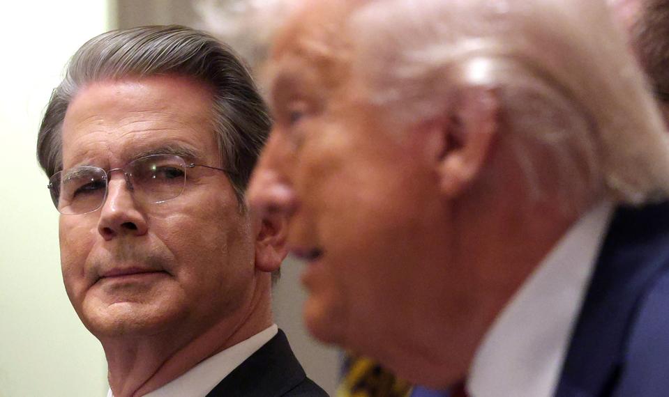 US sanctions Iranian officials over deadly protest crackdown