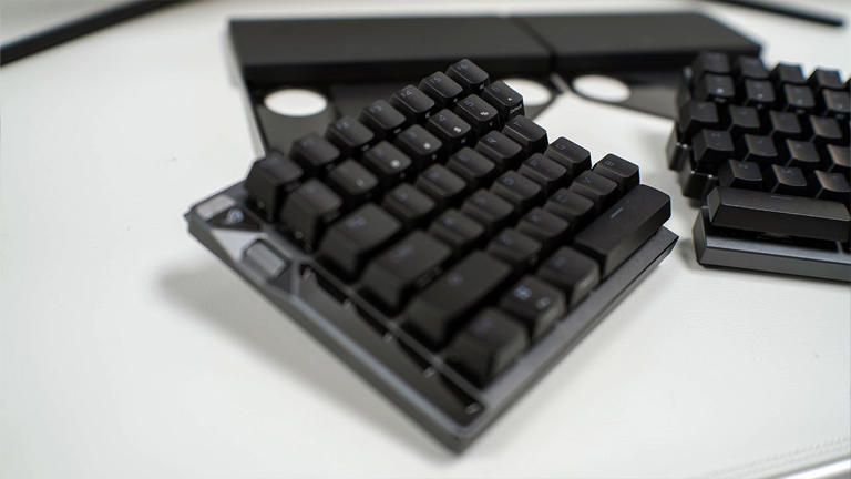ASUS ROG Falcata keyboard review