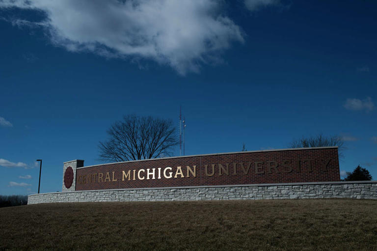 Central Michigan University debuts job or graduate school guarantee for ...