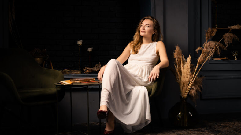 She confronted her boyfriend's coworker for flirting with him and later ...