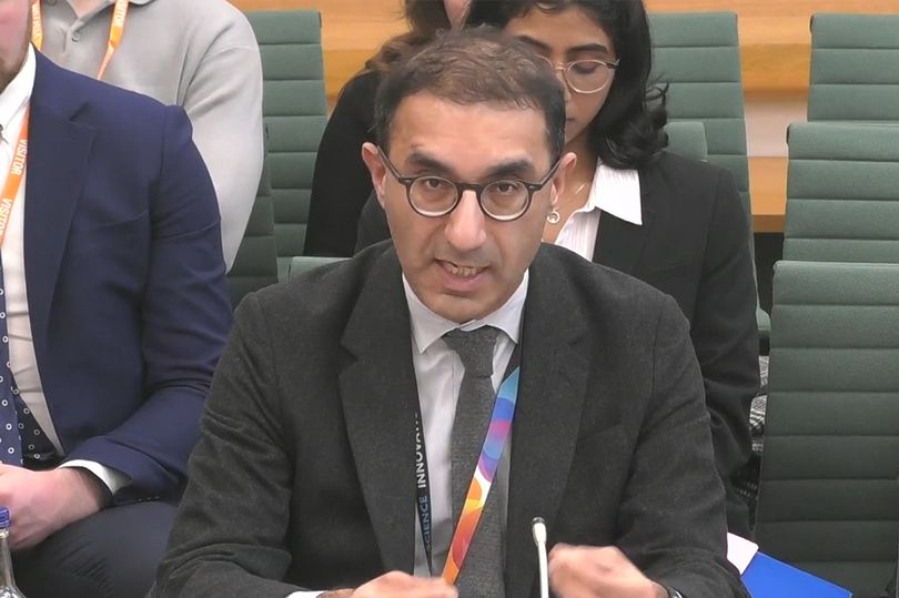 Drivers issued update on DVSA online booking system as fraud concern raised