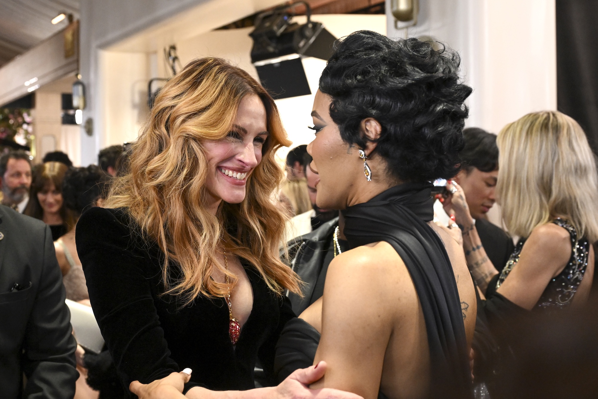 Teyana Taylor reacts to Julia Roberts telling her to 'eat a sandwich'