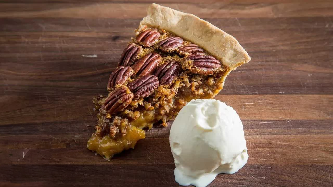 How to make my mom’s famous pecan pie