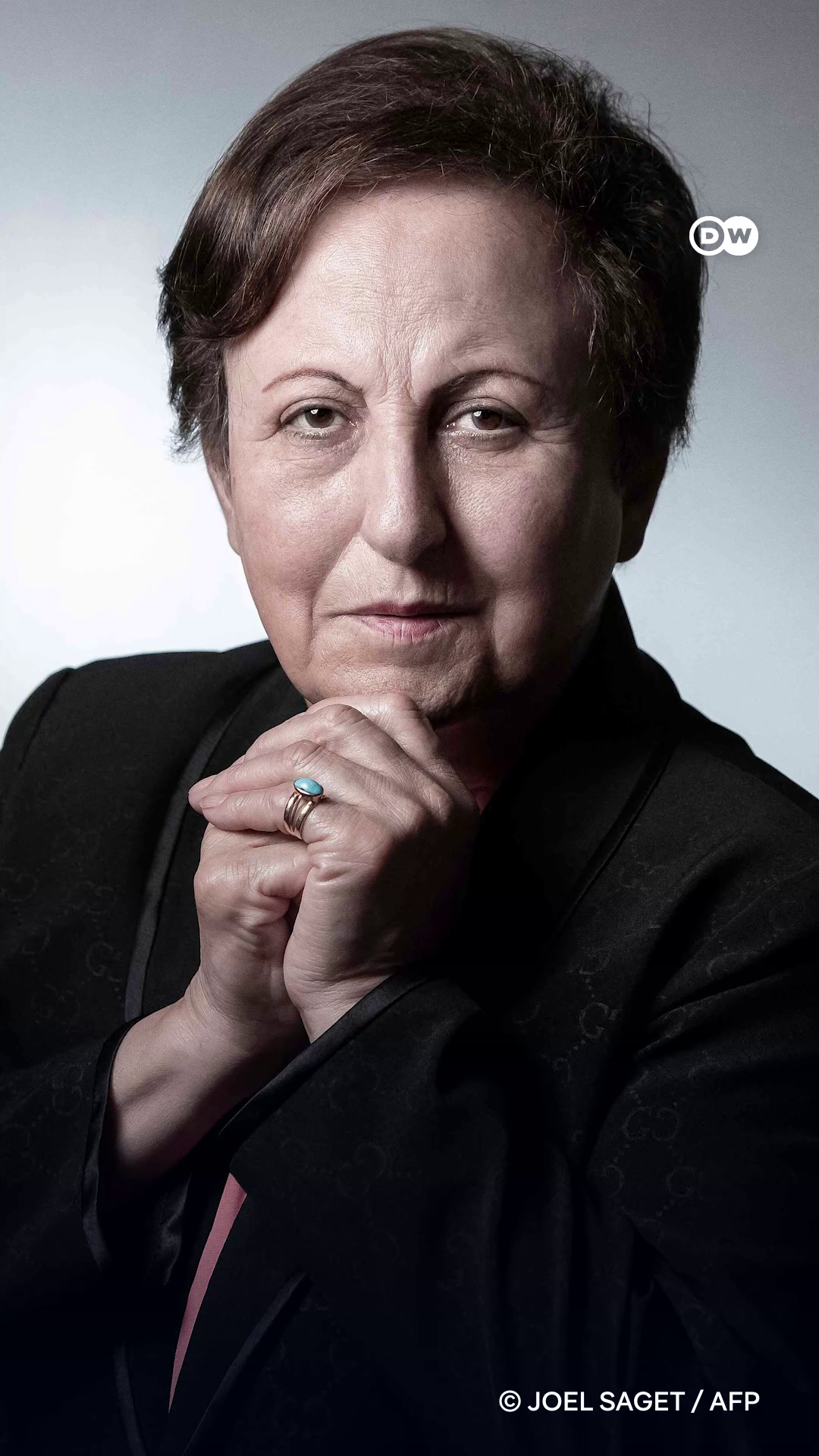 Iranian Nobel laureate calls on US to protect protesters