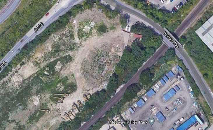 Work on new Lidl store near Medway Valley Park and Diggerland in Strood ...