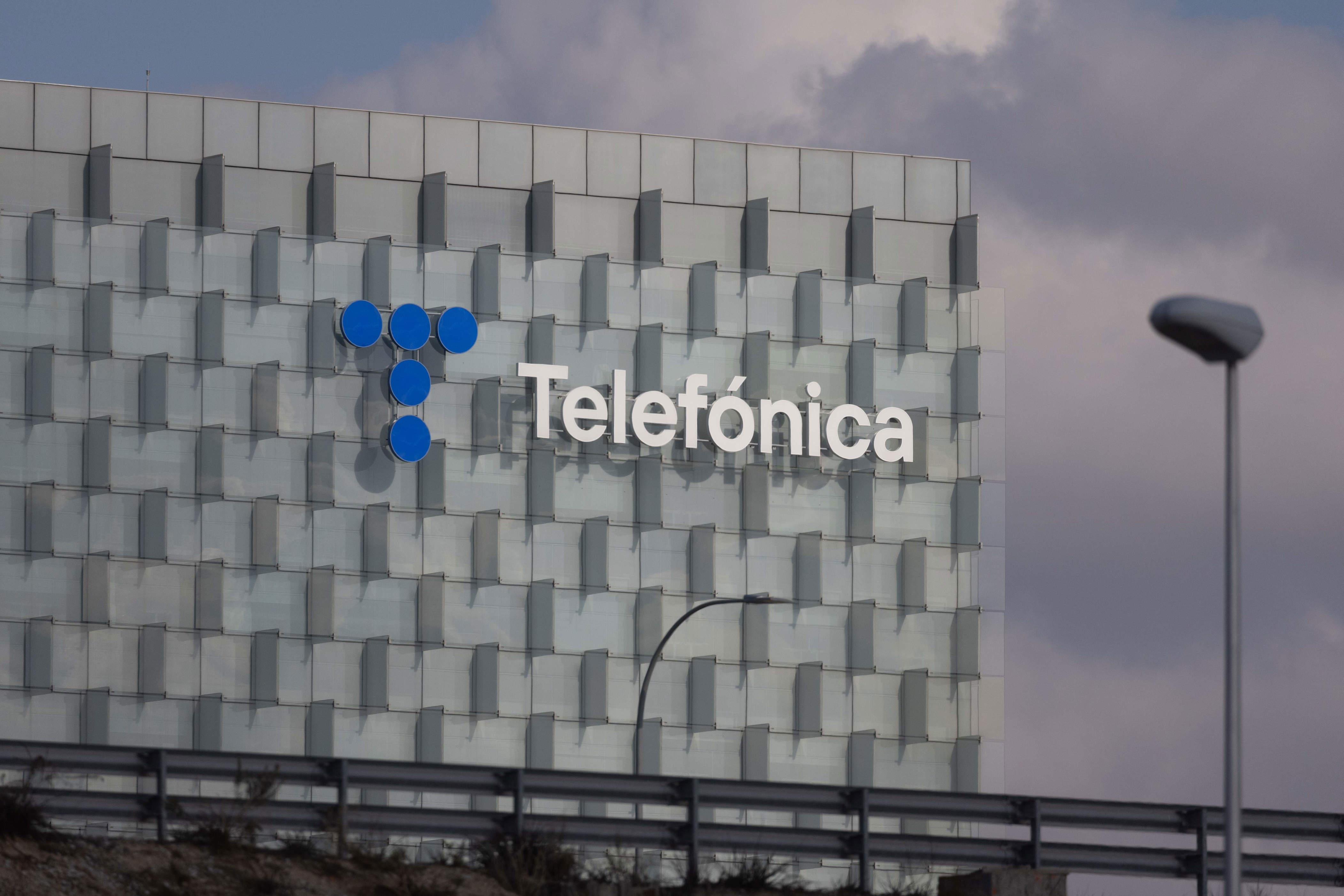 Telefónica recompra Lineox a Asterion para reforzar el control de red