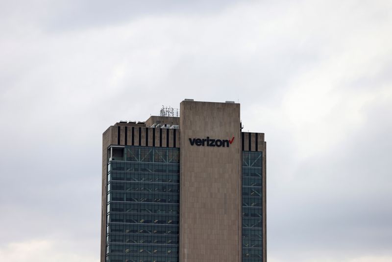 Verizon offers $20 credit to customers affected by massive wireless outage