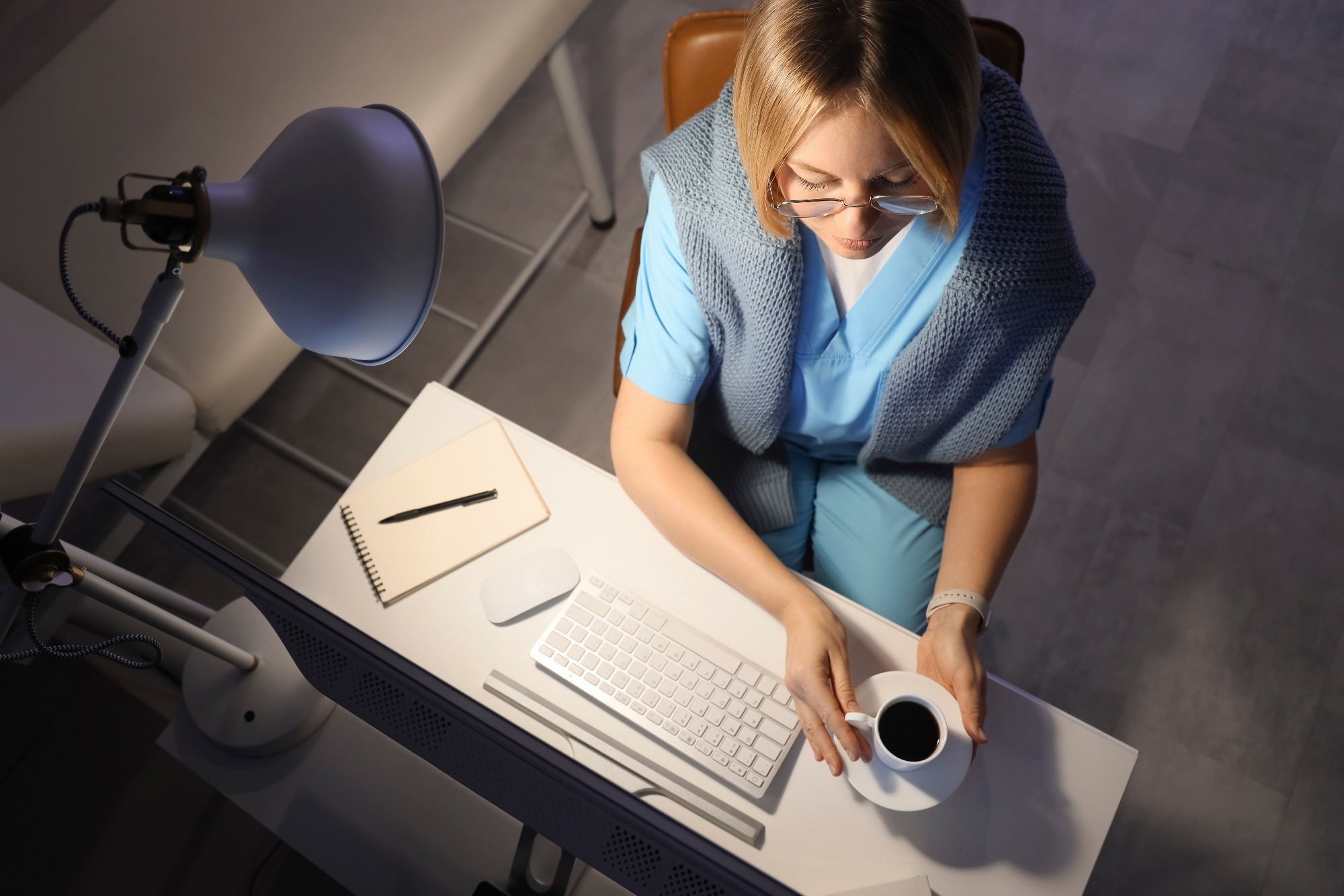 Does night shift work increase osteoporosis risk?