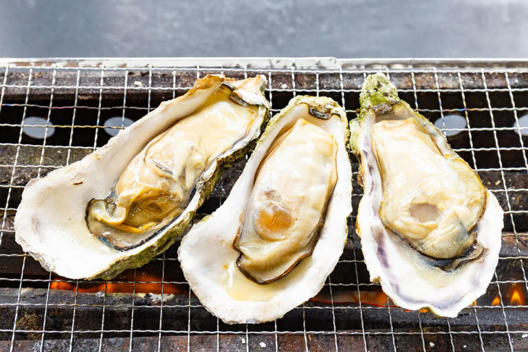 7 iron-rich foods to eat instead of taking a supplement