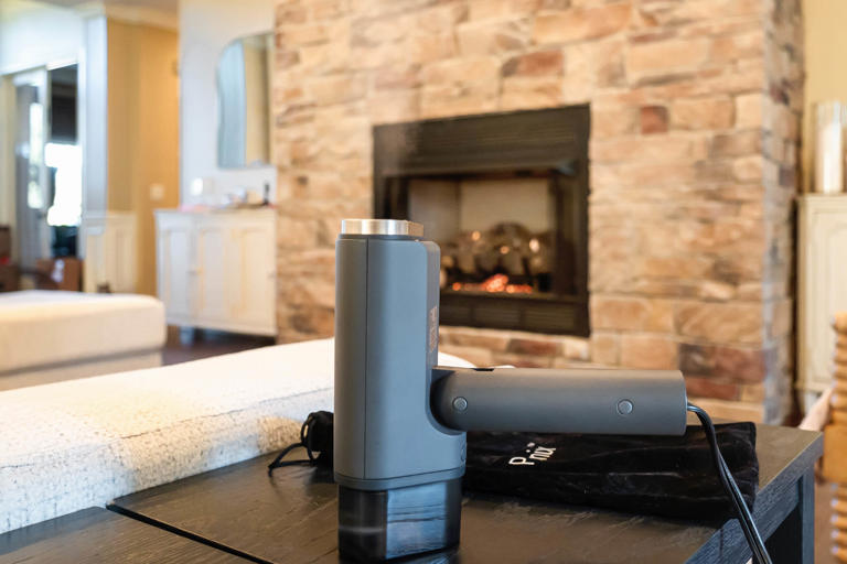 My favorite foldable travel garment steamer + you need one, too!