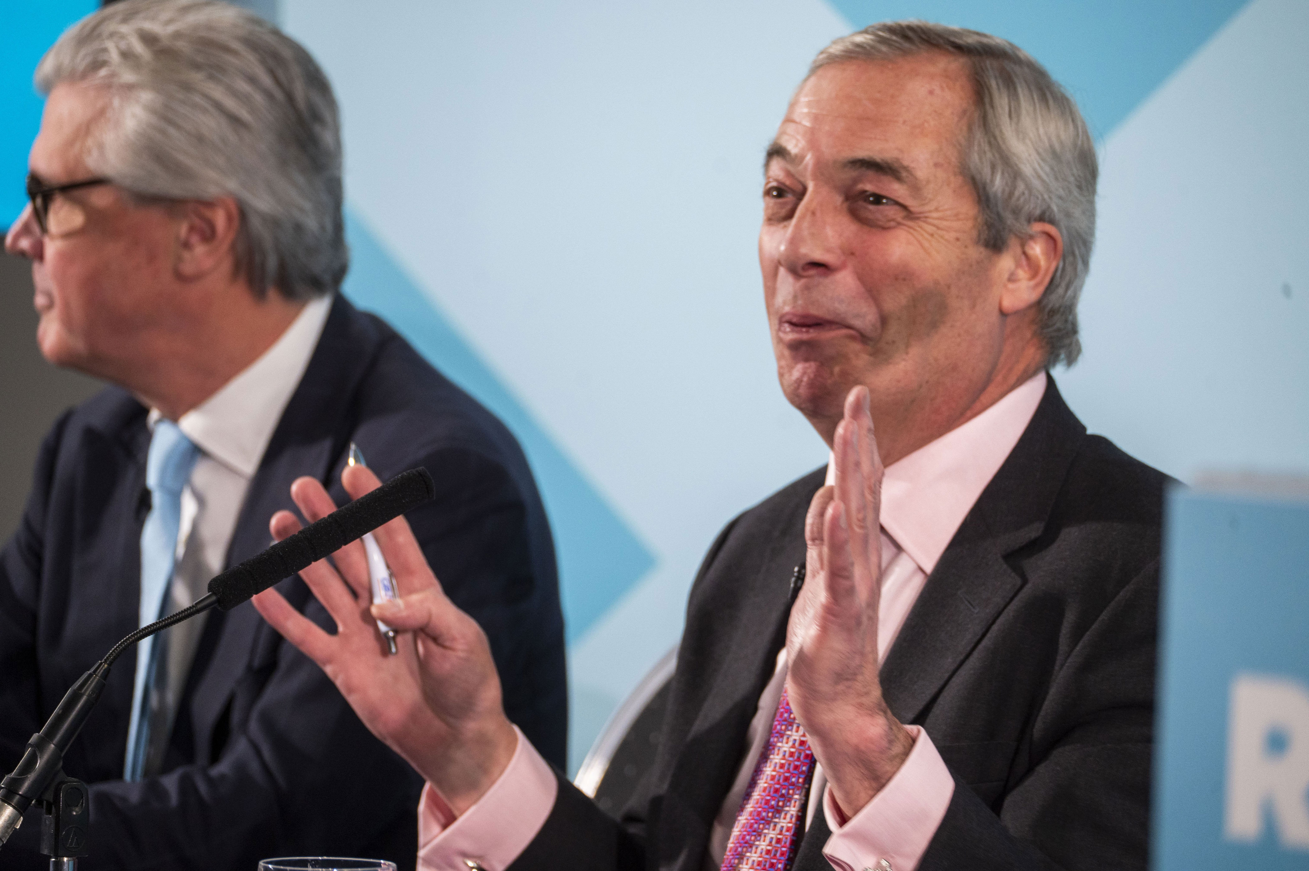 Tight security, drama and Deacon Blue: the Nigel Farage show hits Kirkcaldy