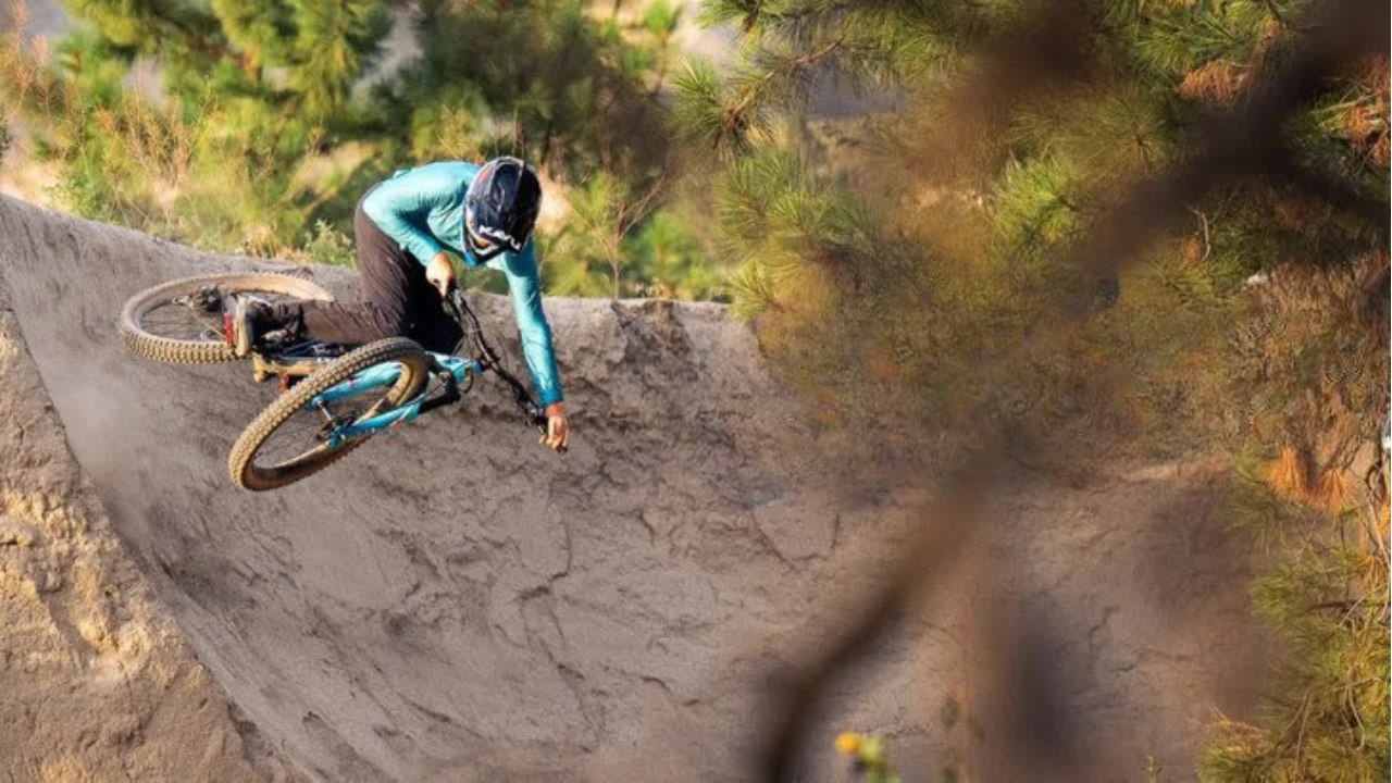 The secret to faster riding: Flow, not force