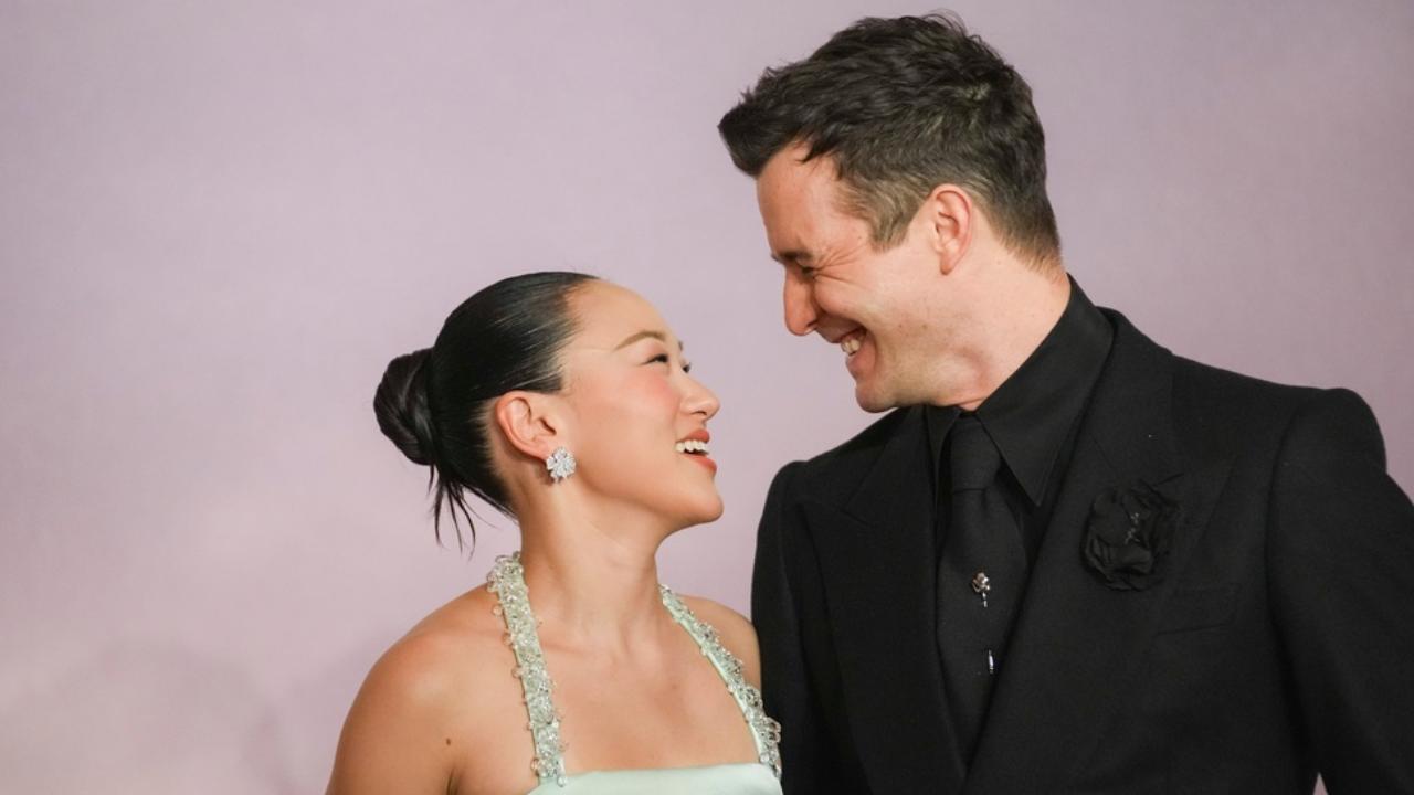 'Bridgerton' cast talks love and steamy scenes