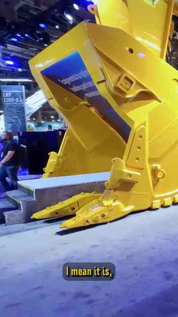 Touring the World’s Biggest Equipment