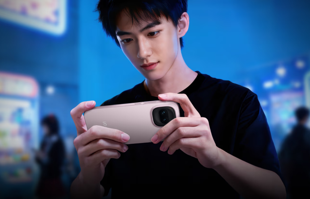 iQOO Z11 Turbo debuts with Snapdragon 8 Gen 5, 200MP camera & 7600mAh ...