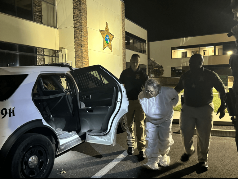 Florida woman gets decades behind bars for claw hammer killing