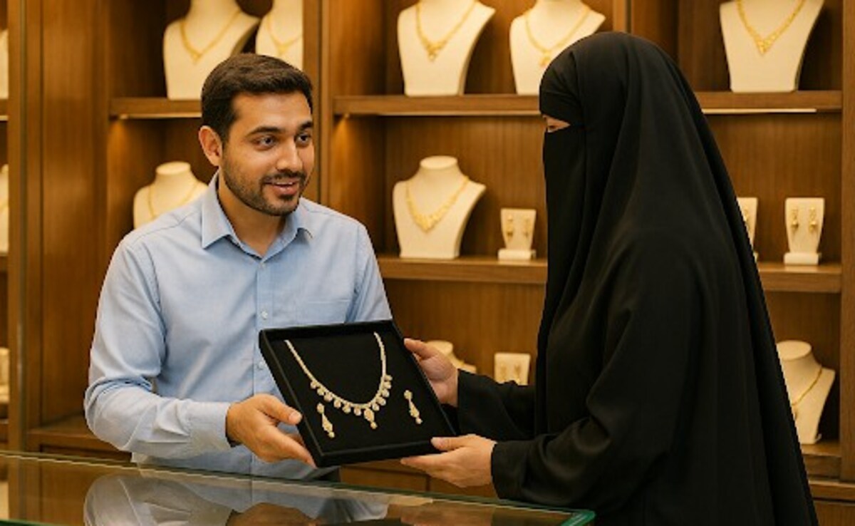 After Bihar, Chhattisgarh jewellery markets bar entry of women with burqa