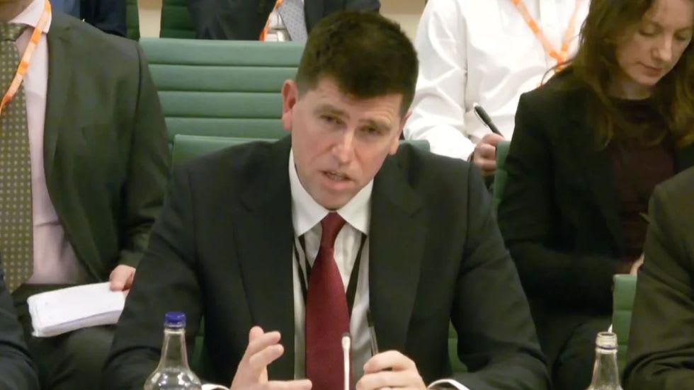 HMRC slammed for 'egregious error' as 71% wrongly accused in child ...