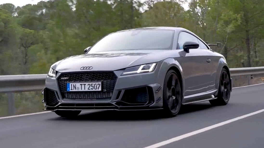 What makes the TT RS Iconic Edition rare?