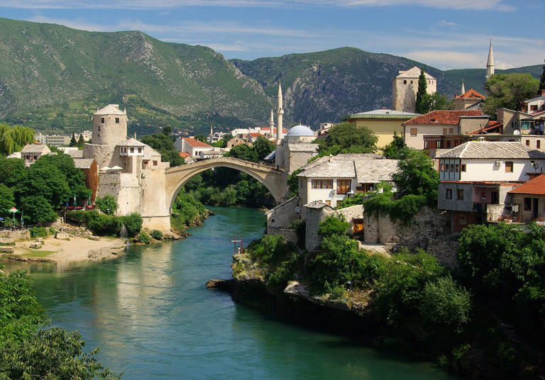 How many Balkan countries are there in the world?