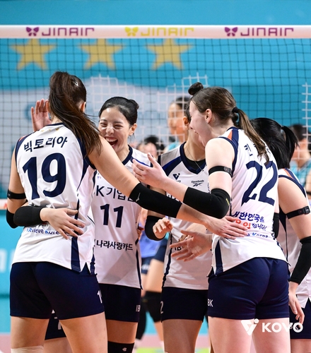 IBK기업은행, 시즌 첫 5연승…여자배구 3위 싸움 '재점화'(종합)