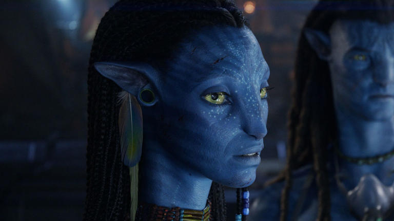 James Cameron's 'Avatar' Franchise Success Blasts Zoe Saldana to $15 ...