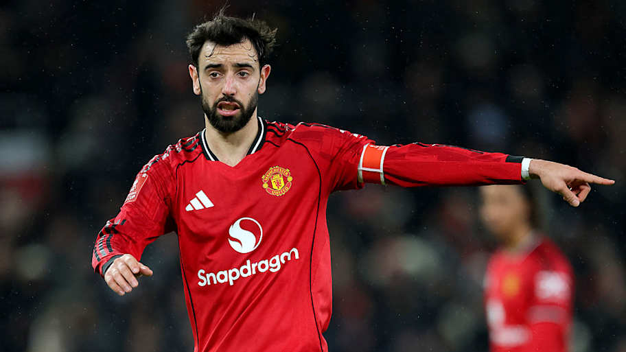 Bruno Fernandes makes decision on Man Utd future after Ruben Amorim ...