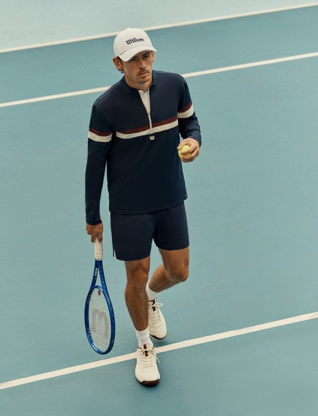 Álex de Minaur ficha por Wilson