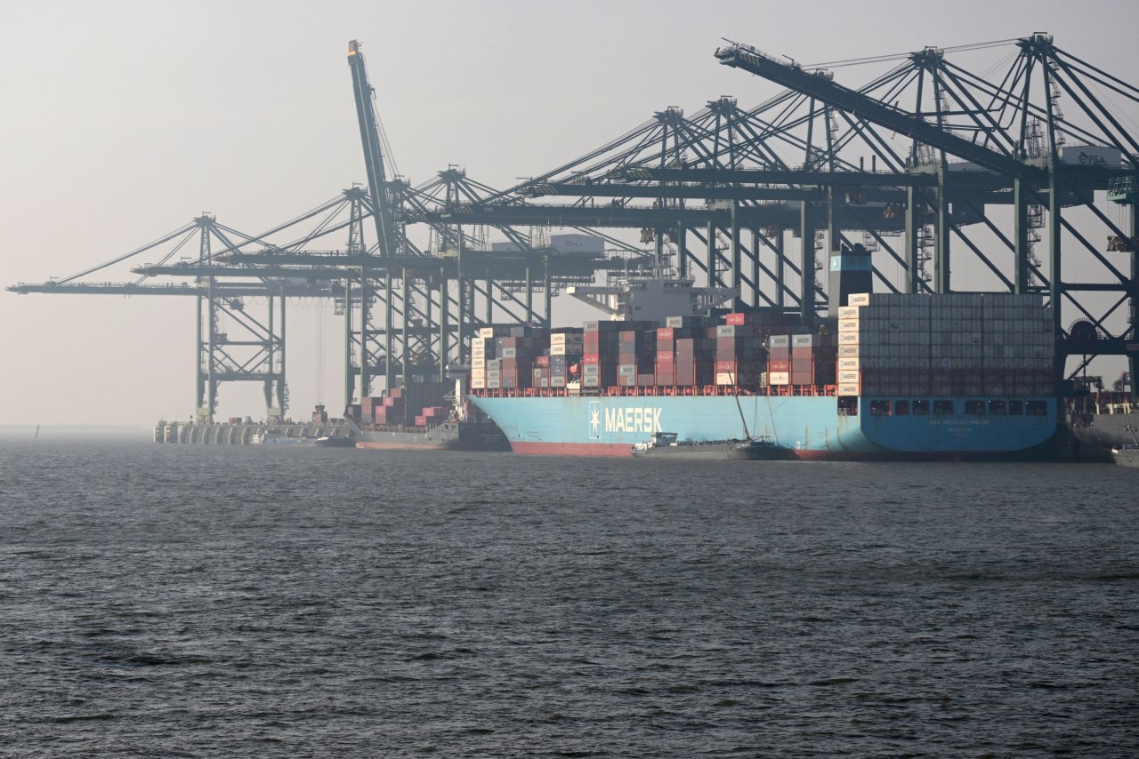 Maersk to resume sailing through Red Sea