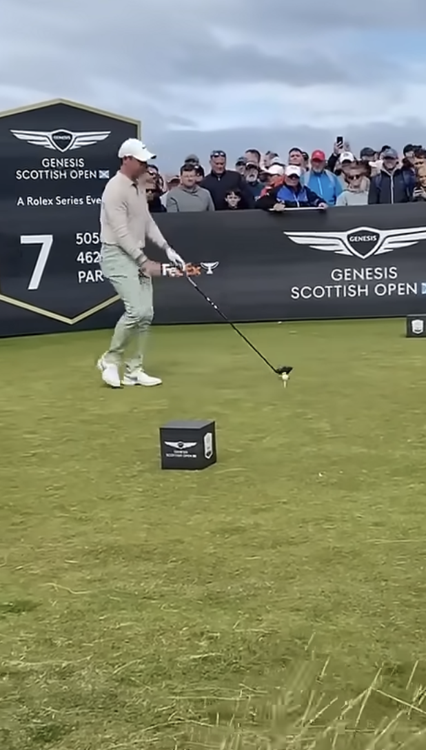 Rory McIlroy 427 yard drive at the Scottish Open