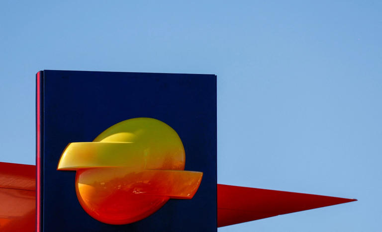 Repsol shares fall as production misses expectations