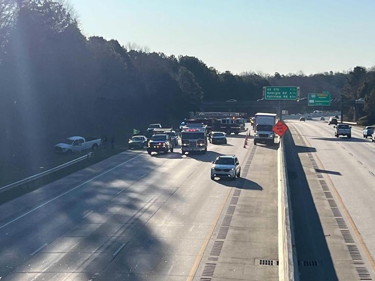 Lane reopen on I-385 headed into downtown after crash