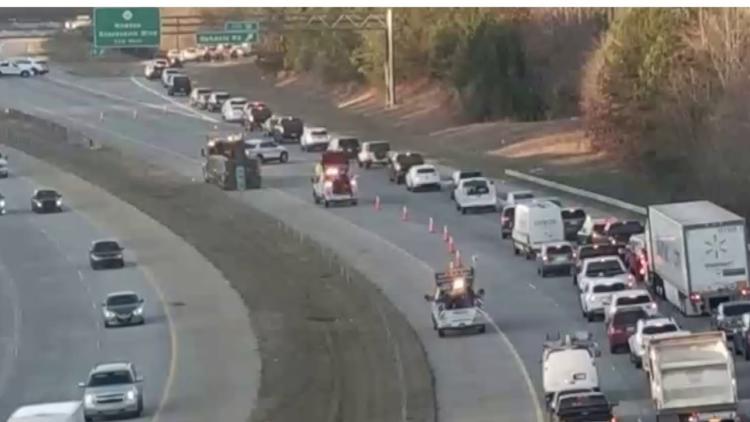 Fatal crash closes I-485 outer loop lanes near Oakdale Road