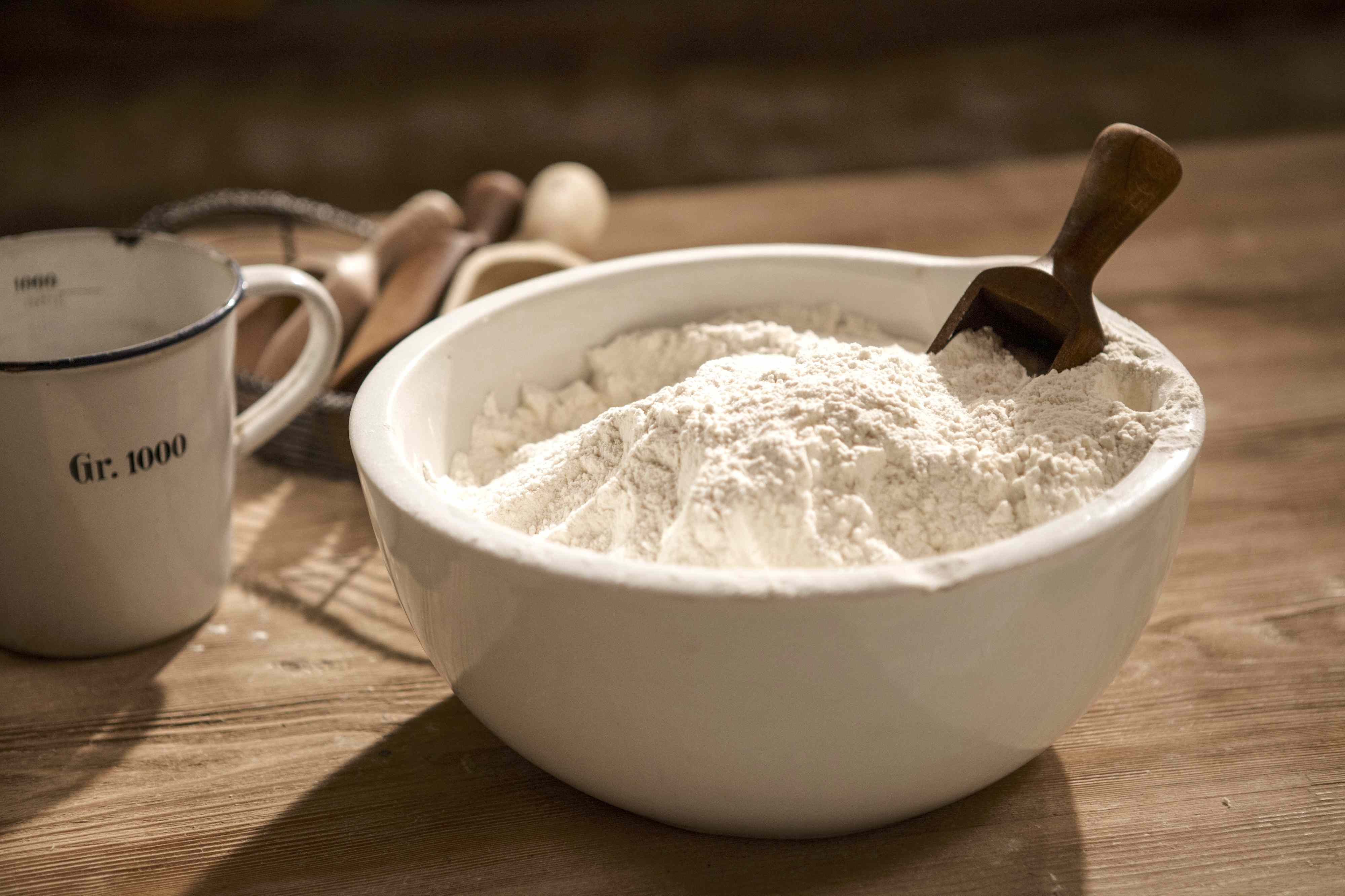 Fresh milled flour vs. store bought: Which one contains more nutrients?