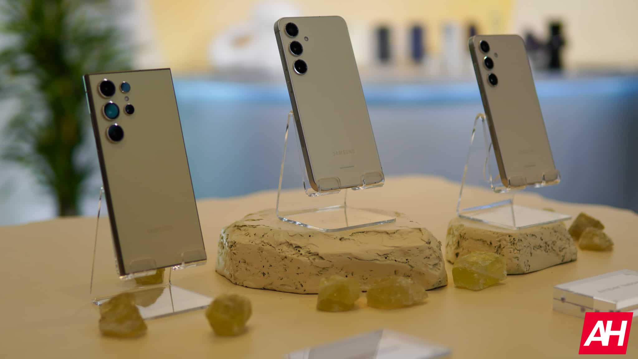 Galaxy S24 series receives January 2026 security patch with 1 critical ...