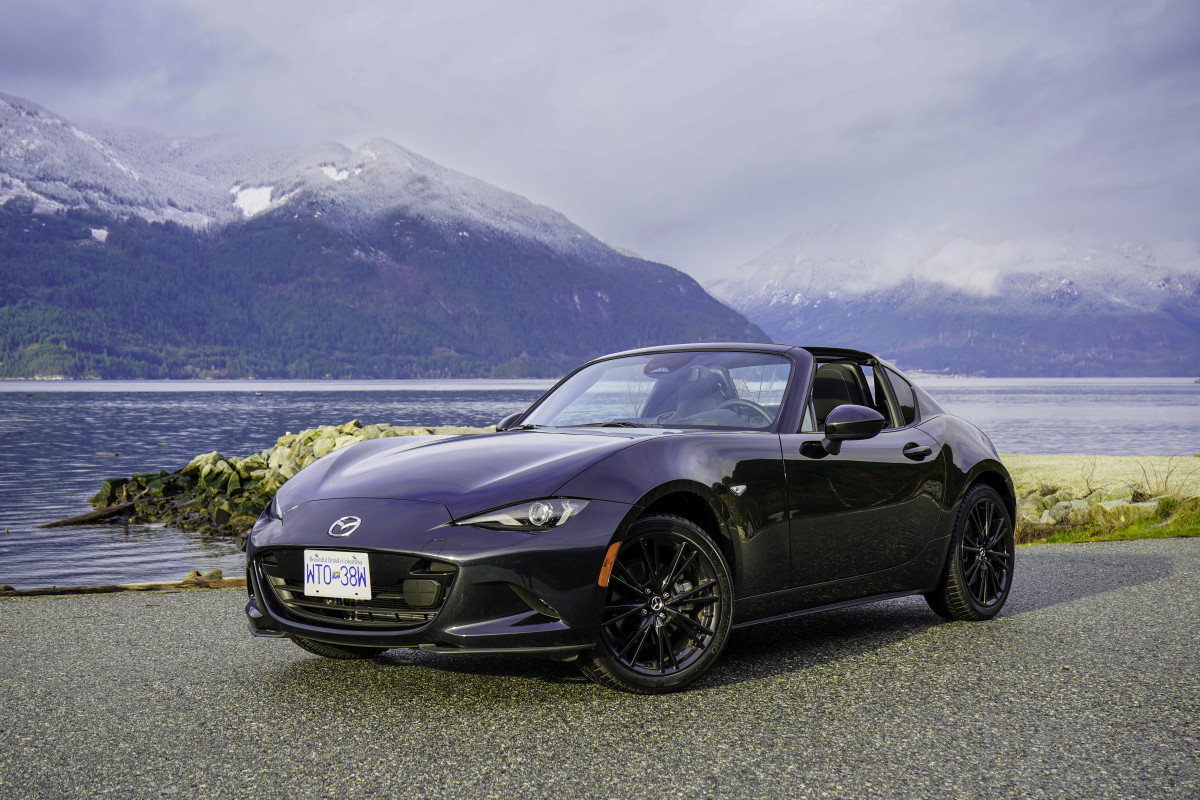 I drove a 2025 Mazda MX-5 RF in the harsh Canadian winter on snow tires ...