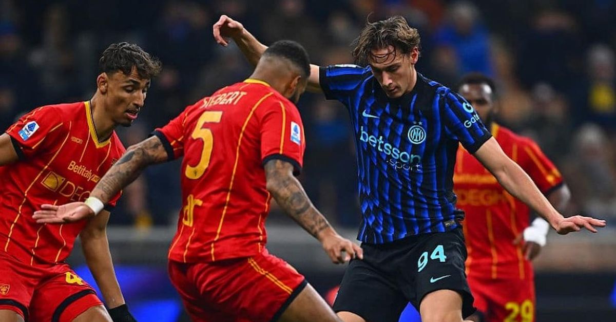 La Stampa – L’Inter soffre ma va in fuga. Chivu costretto al tridente