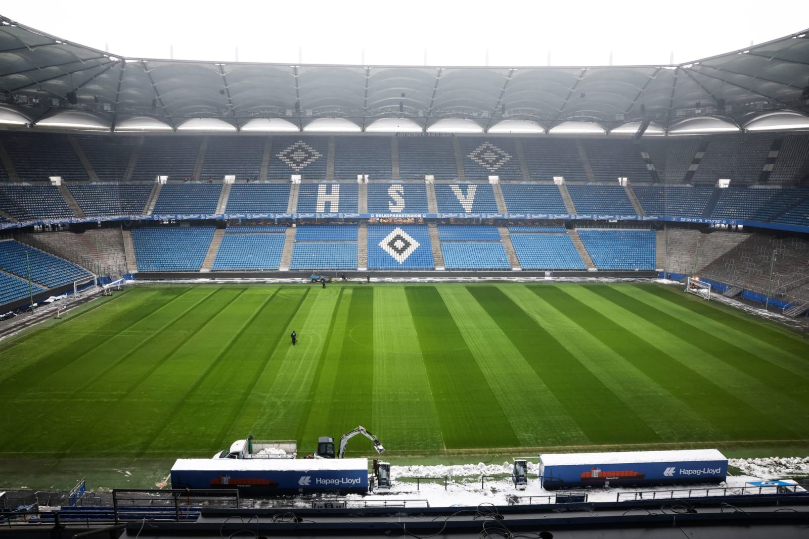 Hamburg v Gladbach to go ahead after stadium roof issues